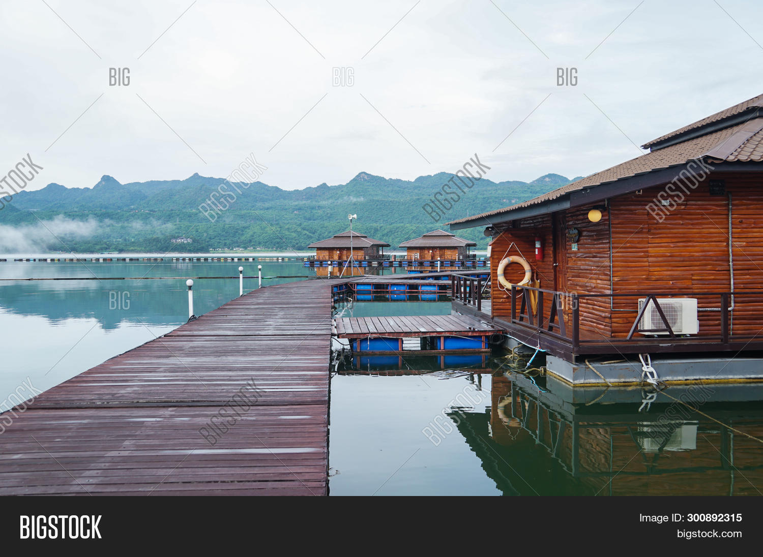 Wooden Floating Raft Image & Photo (Free Trial) | Bigstock