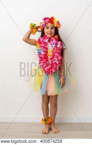 Little Girl Hawaiian Image & Photo (Free Trial) | Bigstock