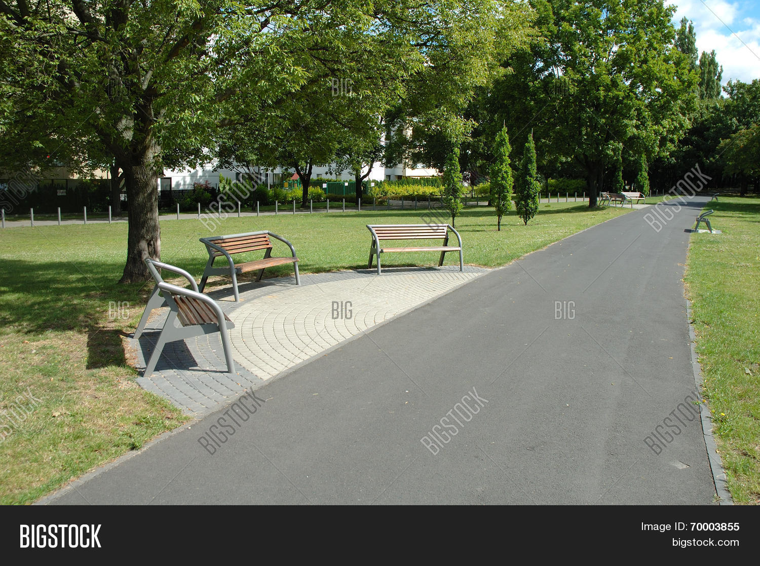 Footpath Park Image & Photo (Free Trial) | Bigstock