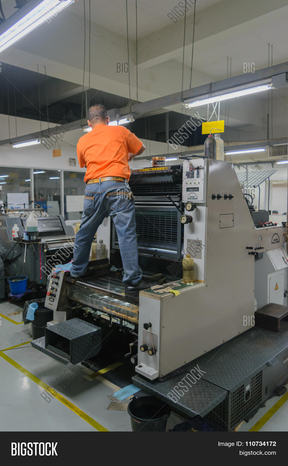 Man Work Printery Image & Photo (Free Trial) | Bigstock