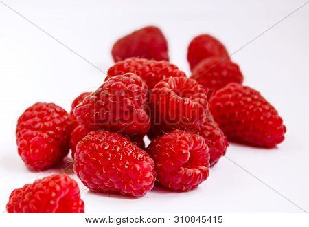 Red Raspberries Images, Illustrations & Vectors (Free) - Bigstock
