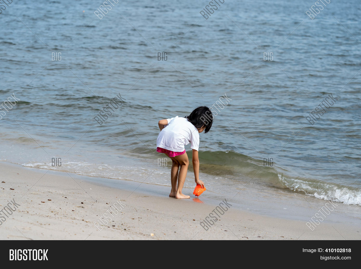 Back Cute Little Girl Image & Photo (Free Trial) | Bigstock