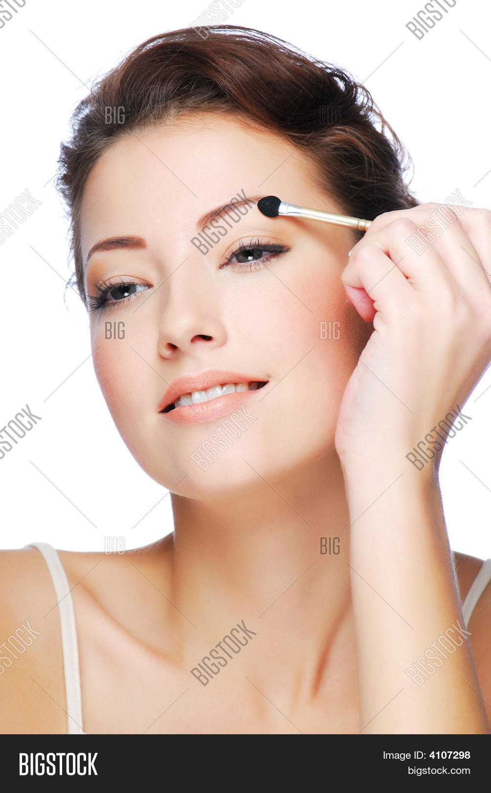 Applying Eyeshadow Image & Photo (Free Trial) | Bigstock