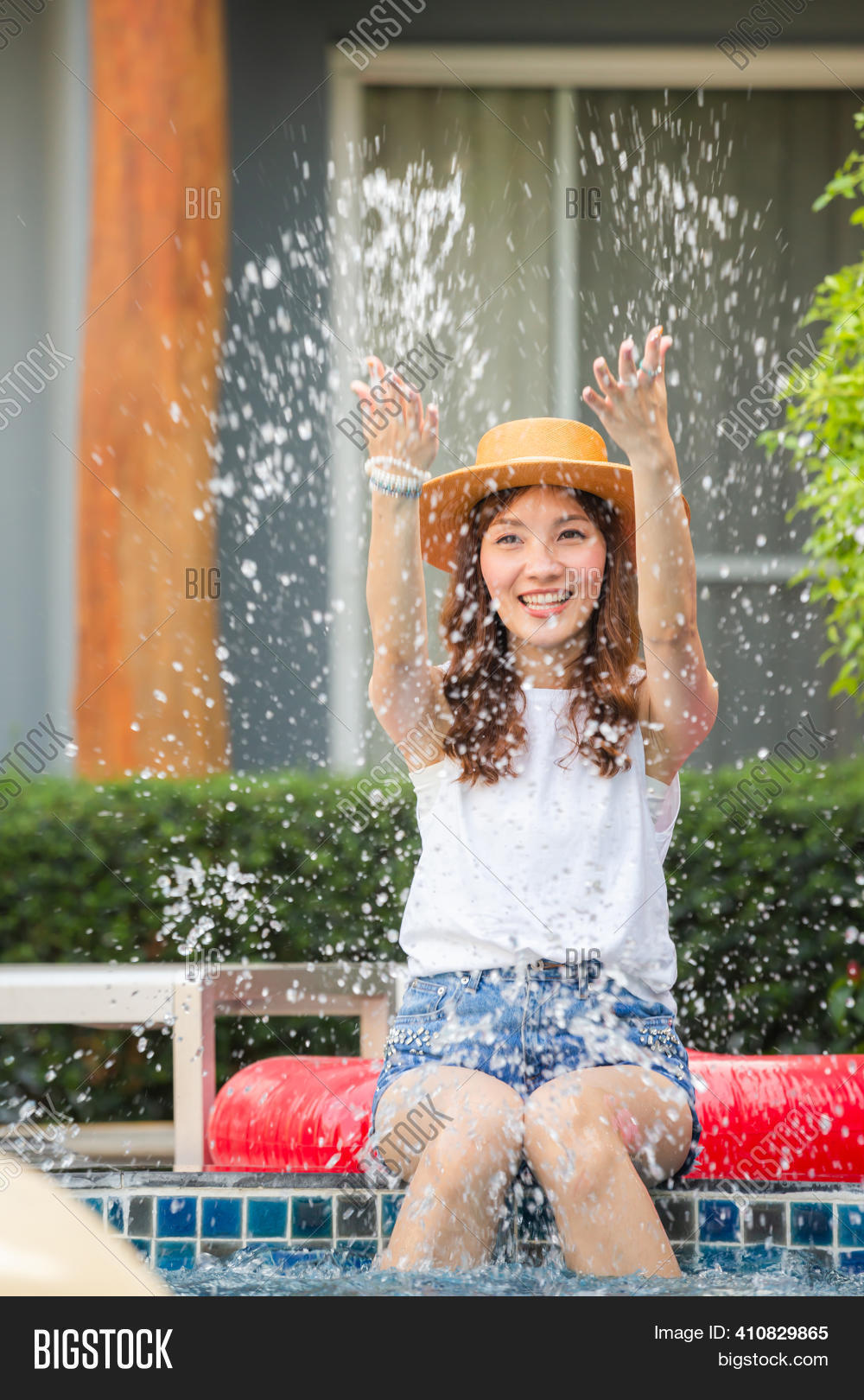 Young Beautiful Woman Image & Photo (Free Trial) | Bigstock