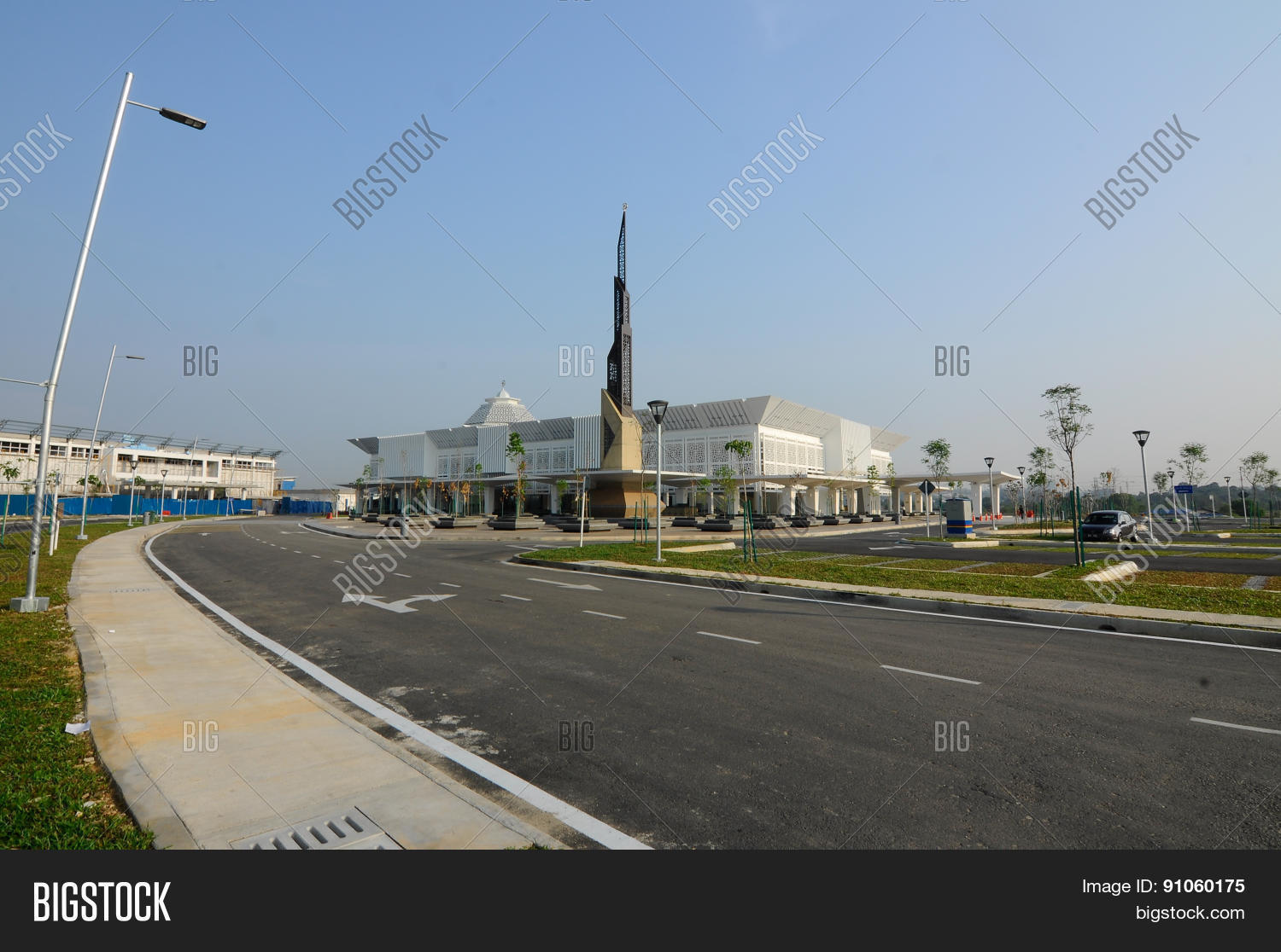 Masjid Raja Haji Fi Image & Photo (Free Trial) | Bigstock