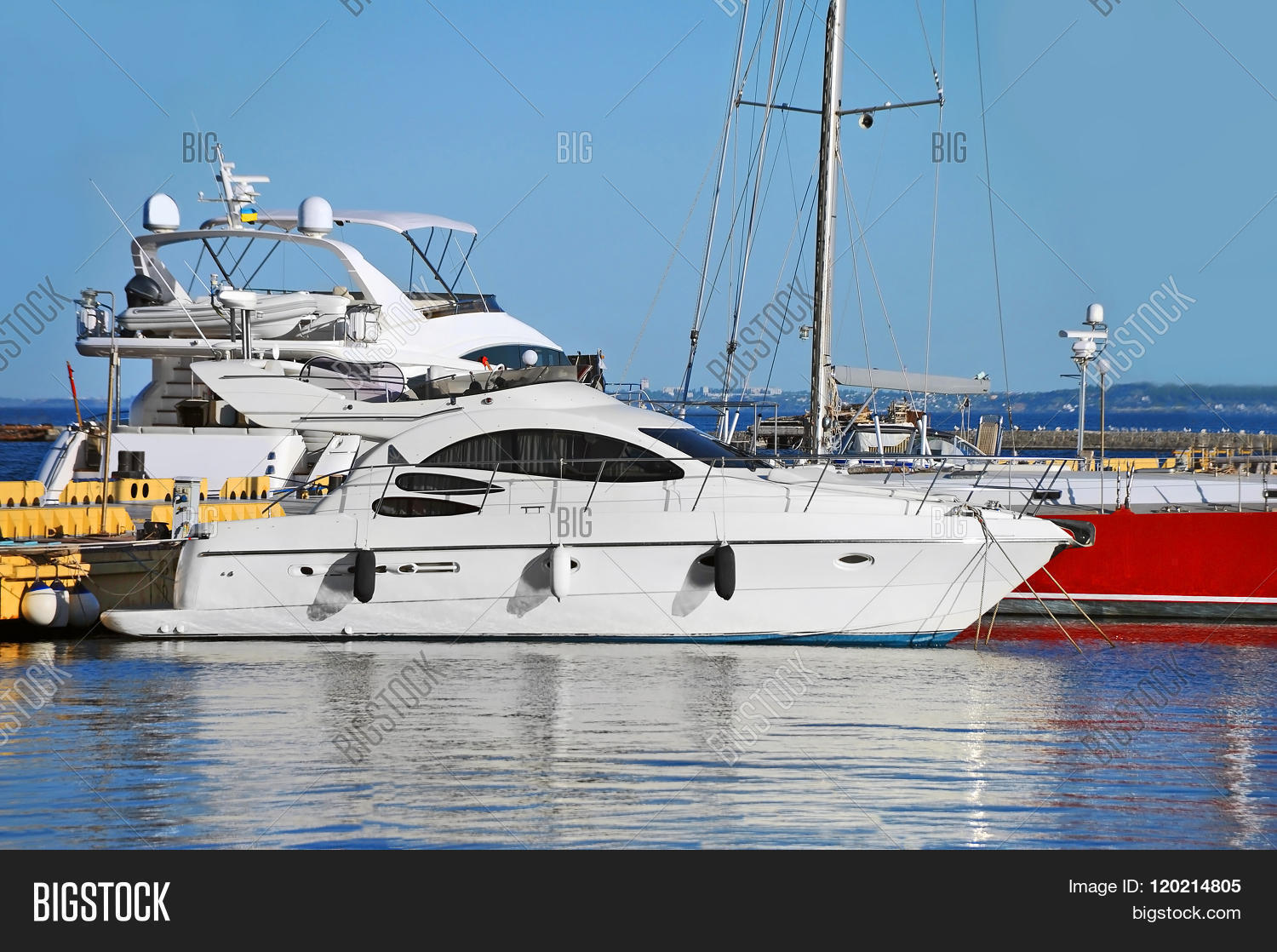 Motor Yacht Jetty Image & Photo (Free Trial) | Bigstock