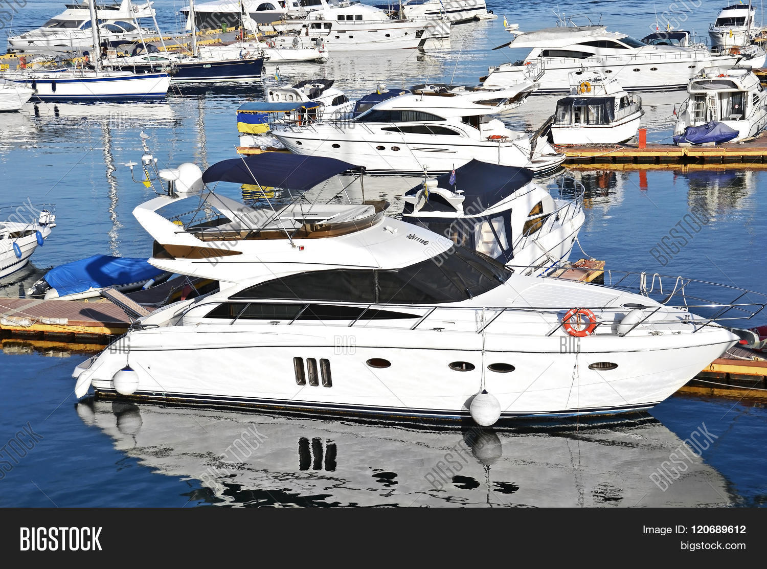 Motor Yacht Jetty Image & Photo (Free Trial) | Bigstock
