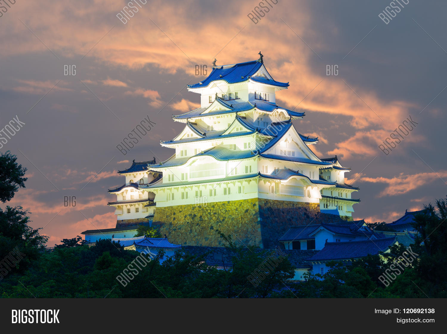 Himeji Jo Castle Image & Photo (Free Trial) | Bigstock