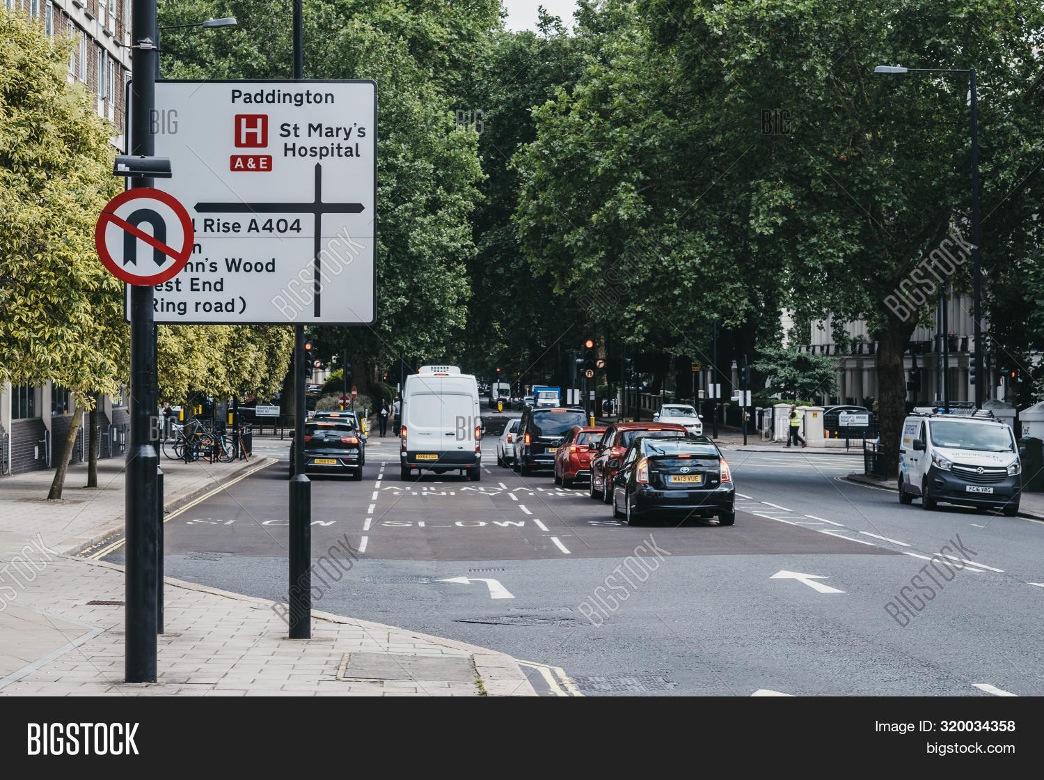 Imagen y foto London, Uk - July (prueba gratis) | Bigstock