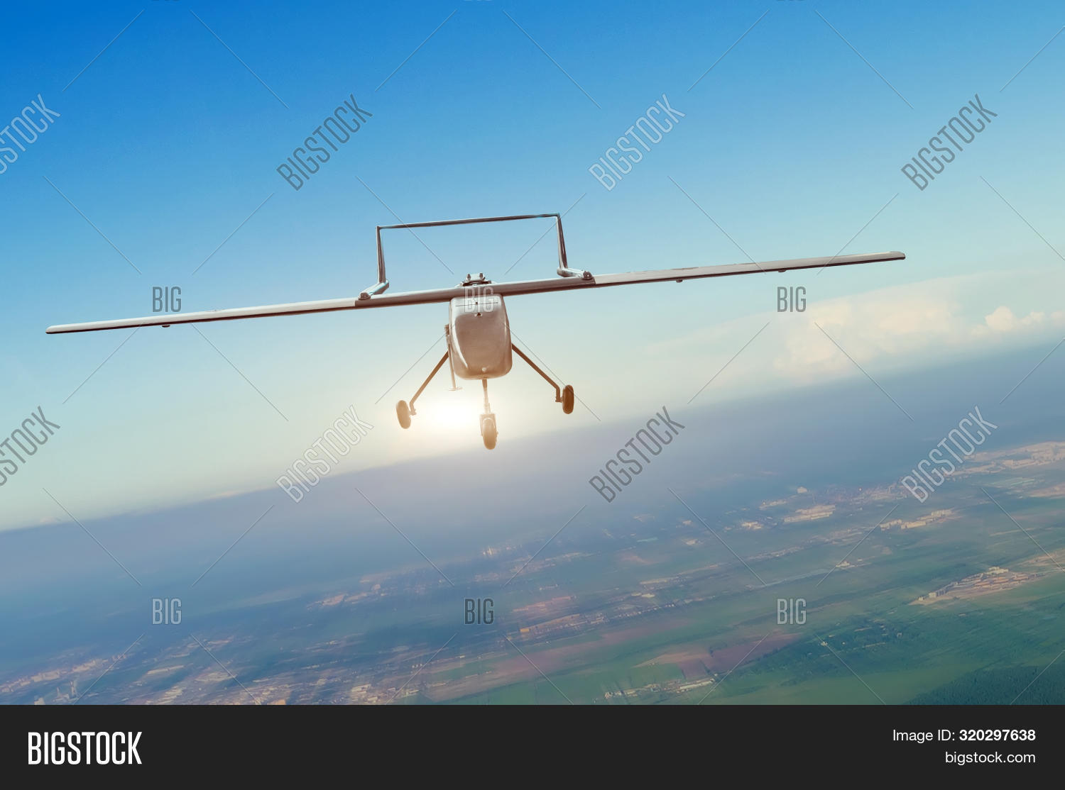 Military Uav 图片和照片（免费试用） | Bigstock