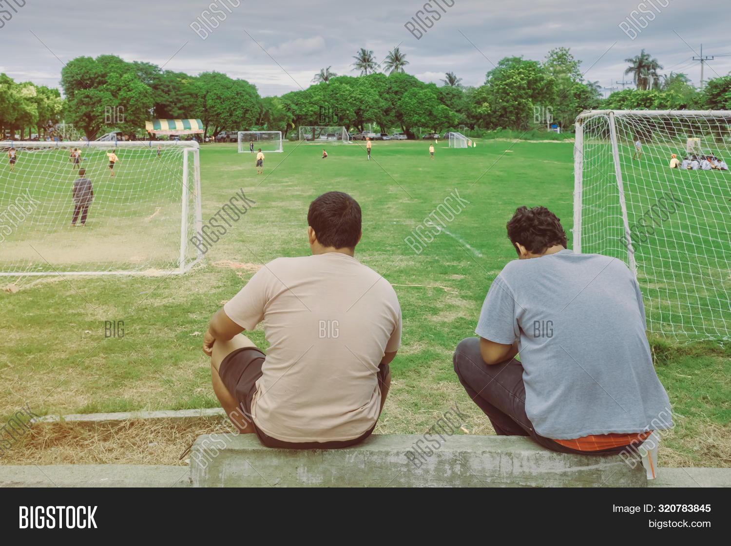 Back View Male Parents Image & Photo (Free Trial) | Bigstock