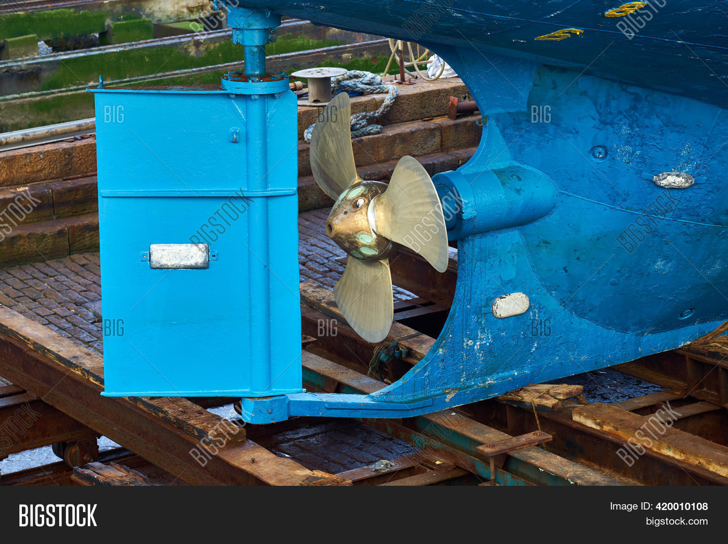 Rudder Propeller Boat Image & Photo (Free Trial) | Bigstock