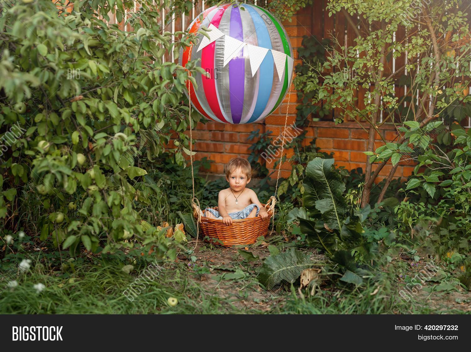Toy Air Balloon Child Image & Photo (Free Trial) | Bigstock