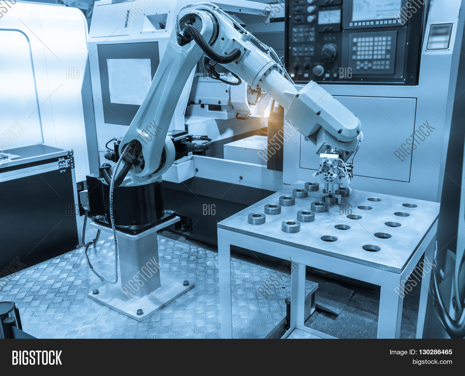 Robotic Hand Machine Image & Photo (Free Trial) | Bigstock