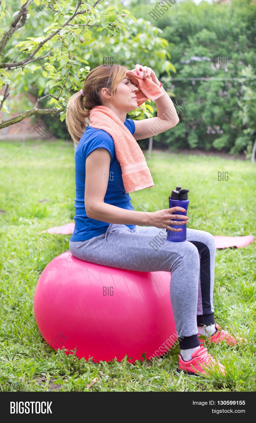 Young Girl Wiping Image & Photo (Free Trial) | Bigstock
