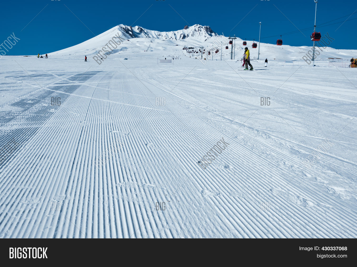 Snow Velvet Ski Piste Image & Photo (Free Trial) | Bigstock