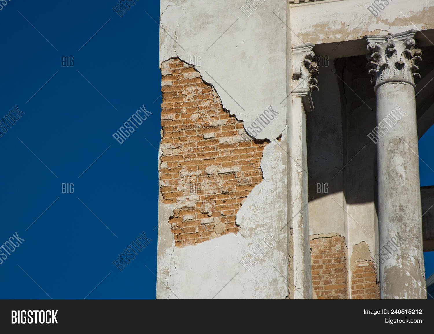 Plaster Falling Off Image & Photo (Free Trial) | Bigstock