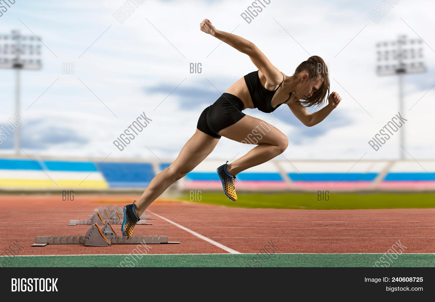 Woman Sprinter Leaving Image & Photo (Free Trial) | Bigstock
