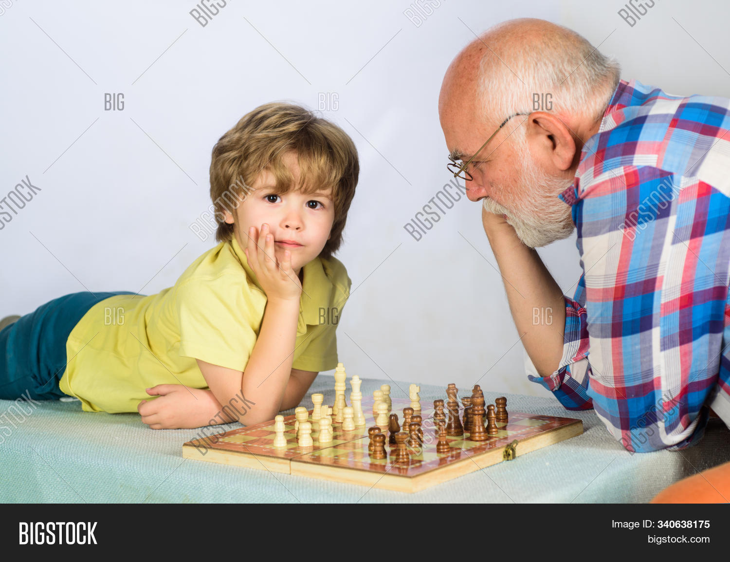Imagen y foto Checkmate. Little (prueba gratis) | Bigstock