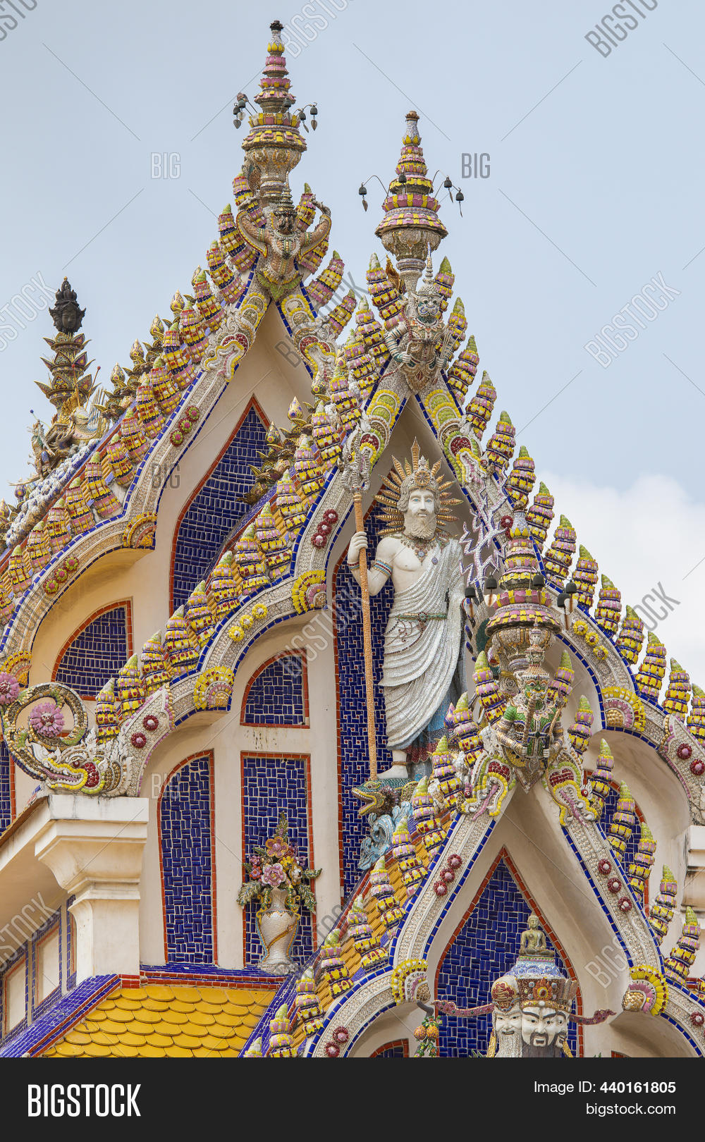 Wat Pariwat Has Image & Photo (Free Trial) | Bigstock