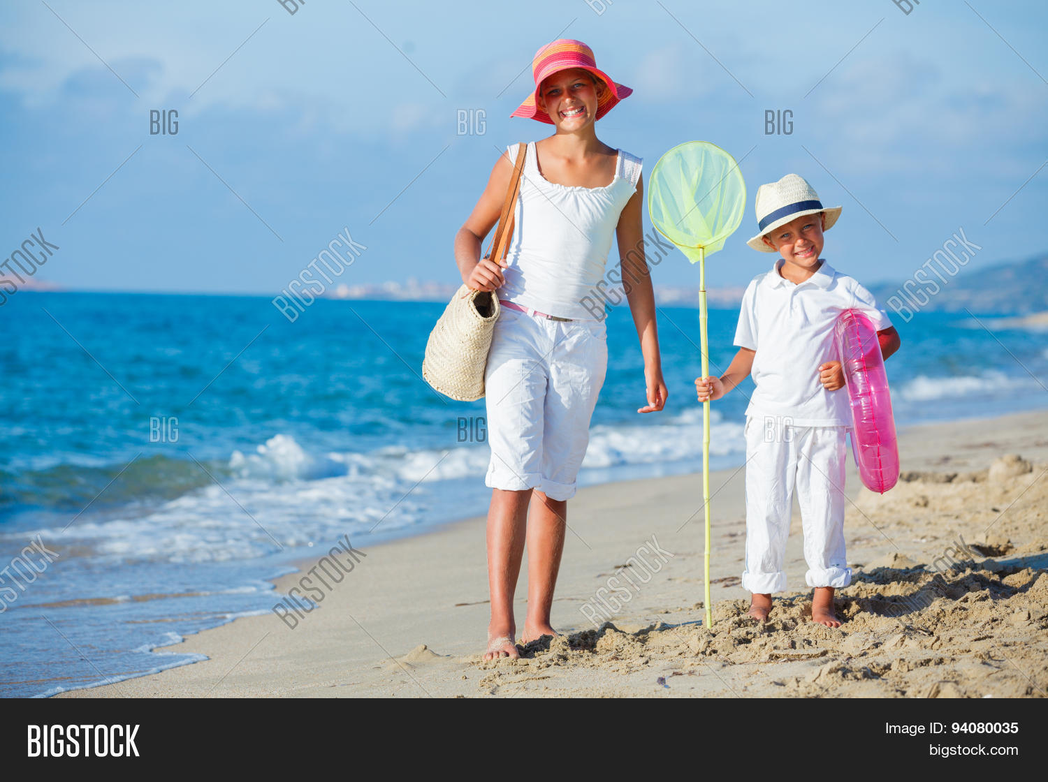 Kids Walking Beach Image & Photo (Free Trial) | Bigstock