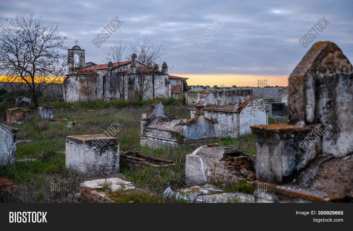 Abandoned Church Ruin Image & Photo (Free Trial) | Bigstock