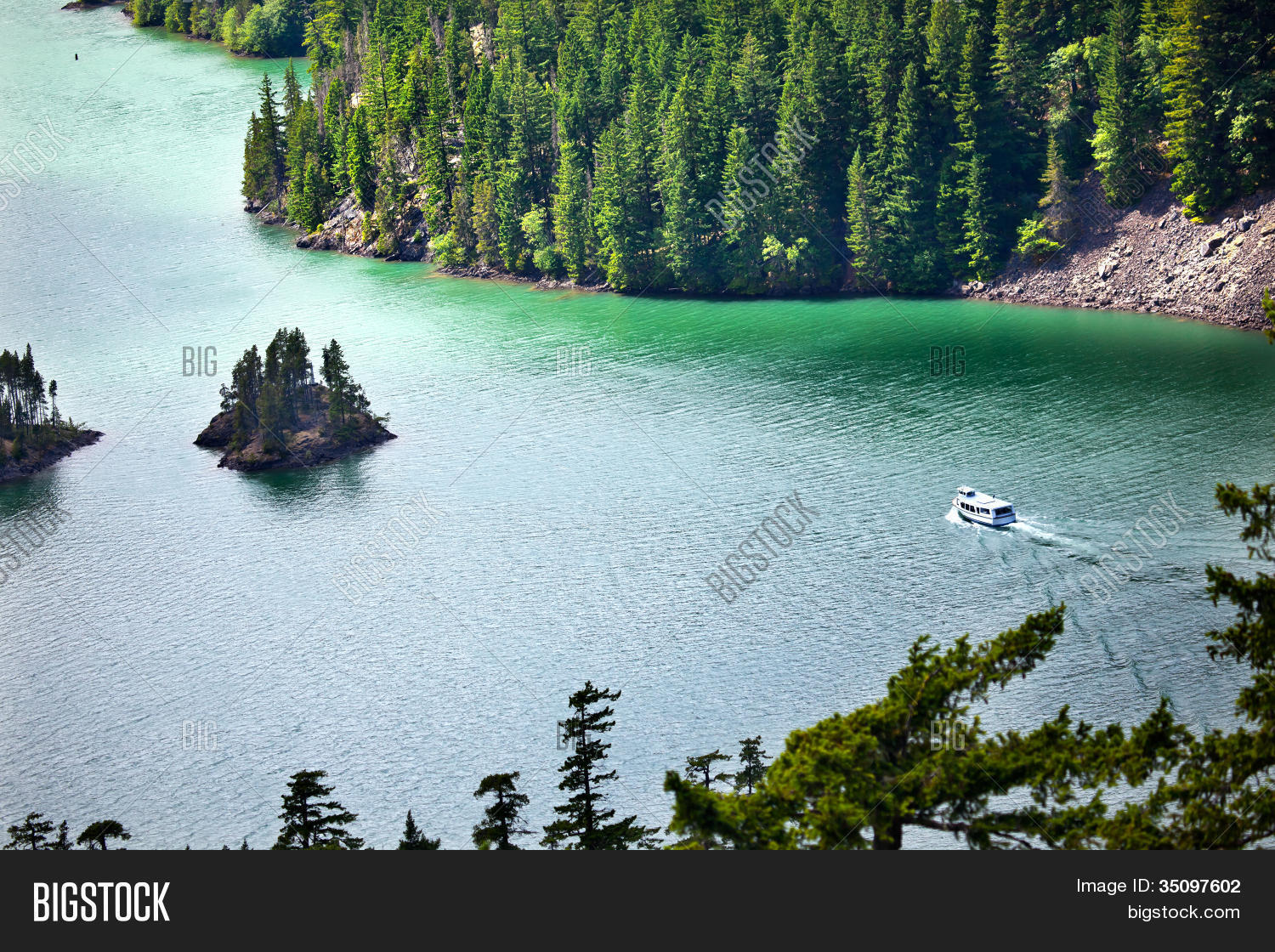 Diablo Lake Boat North Image & Photo (Free Trial) | Bigstock