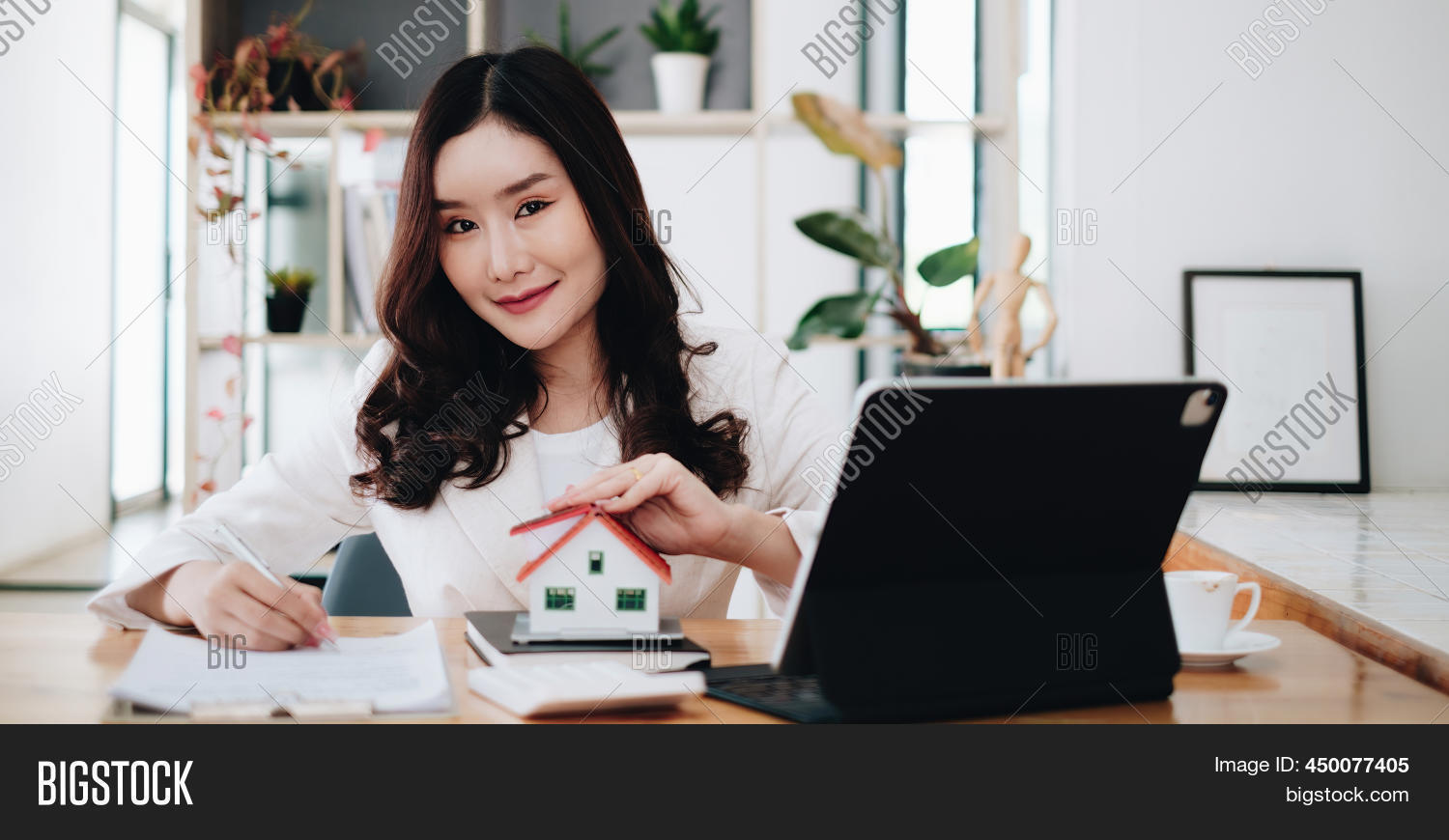 Business Woman Broker Image & Photo (Free Trial) | Bigstock