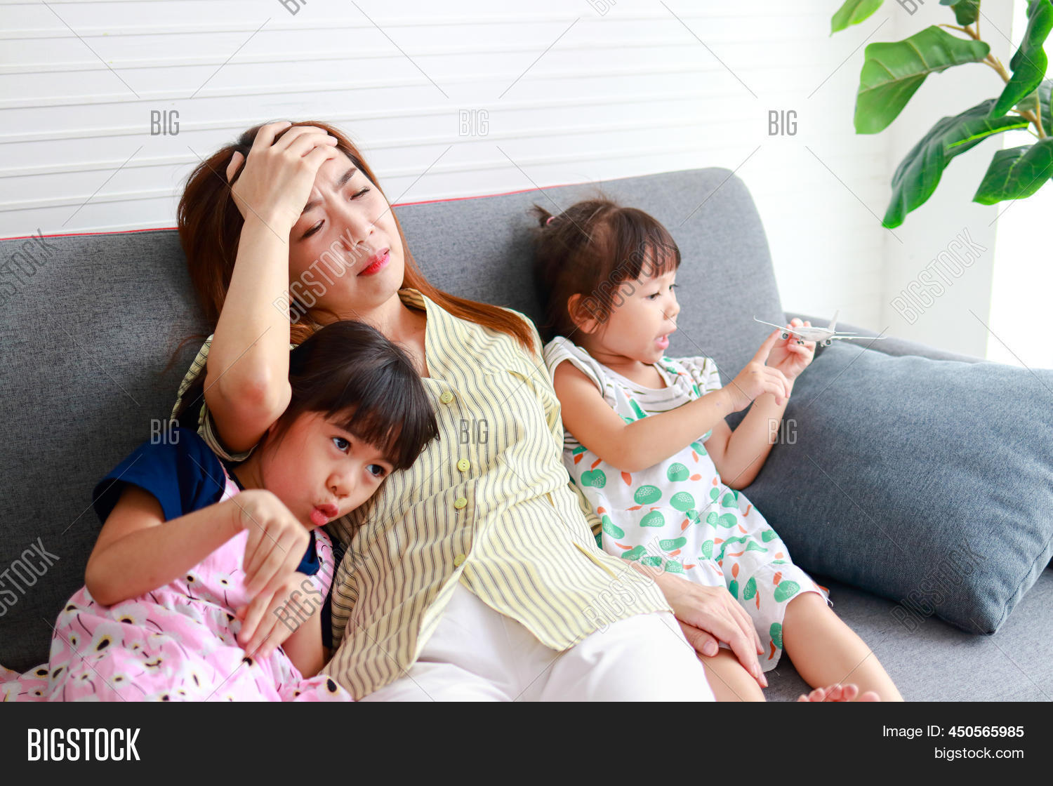 Asian Single Mom Image & Photo (Free Trial) | Bigstock