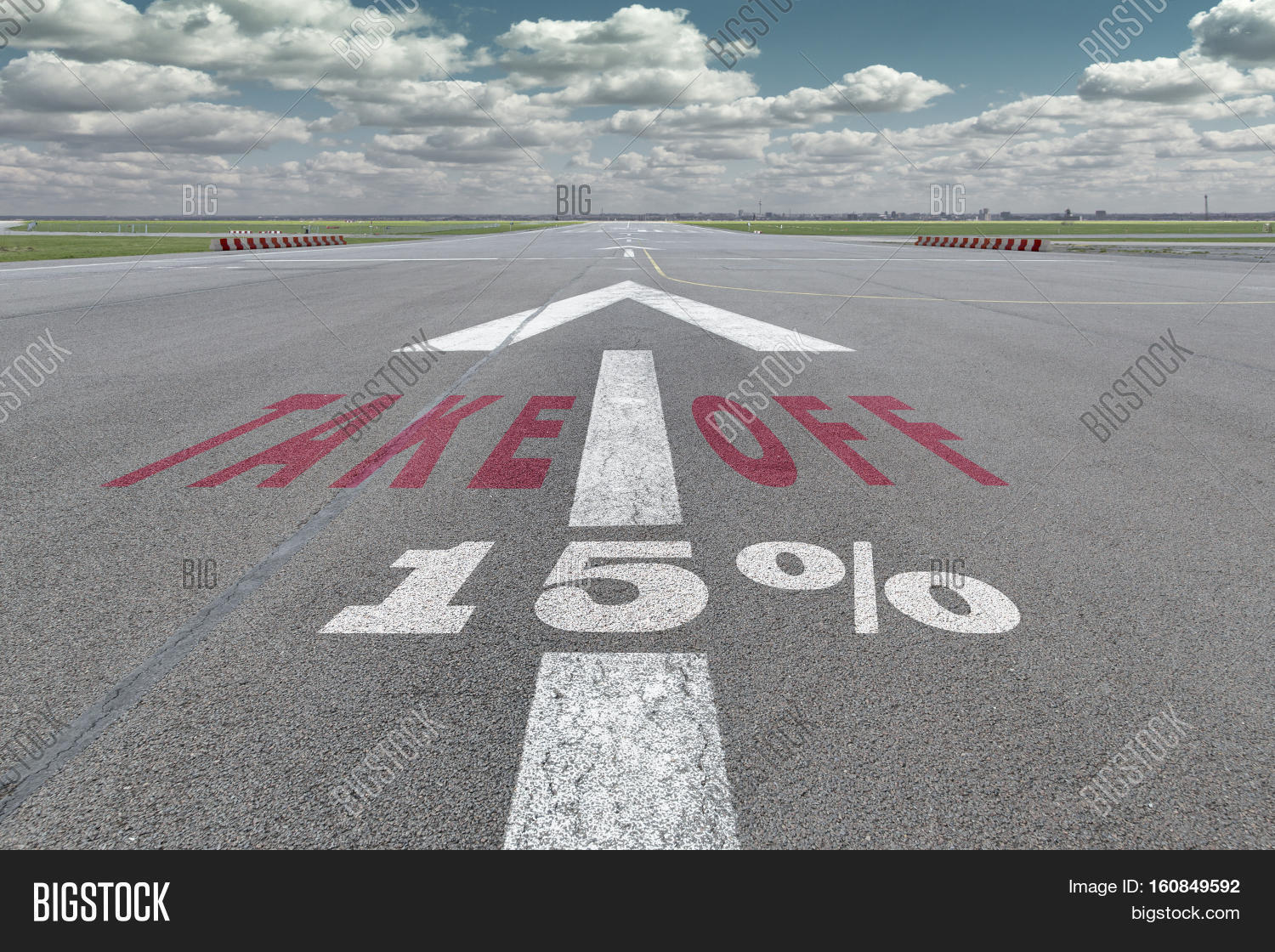 Runway Airport Arrow Image & Photo (Free Trial) | Bigstock