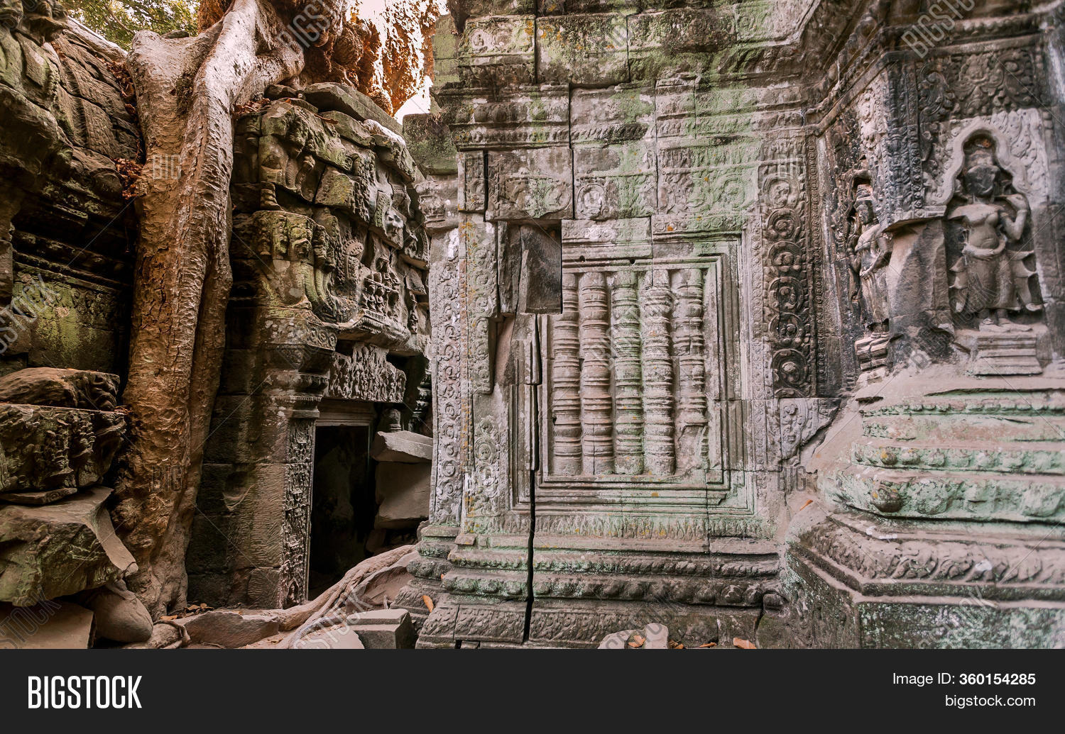 Ancient Ruins Trees Image & Photo (Free Trial) | Bigstock
