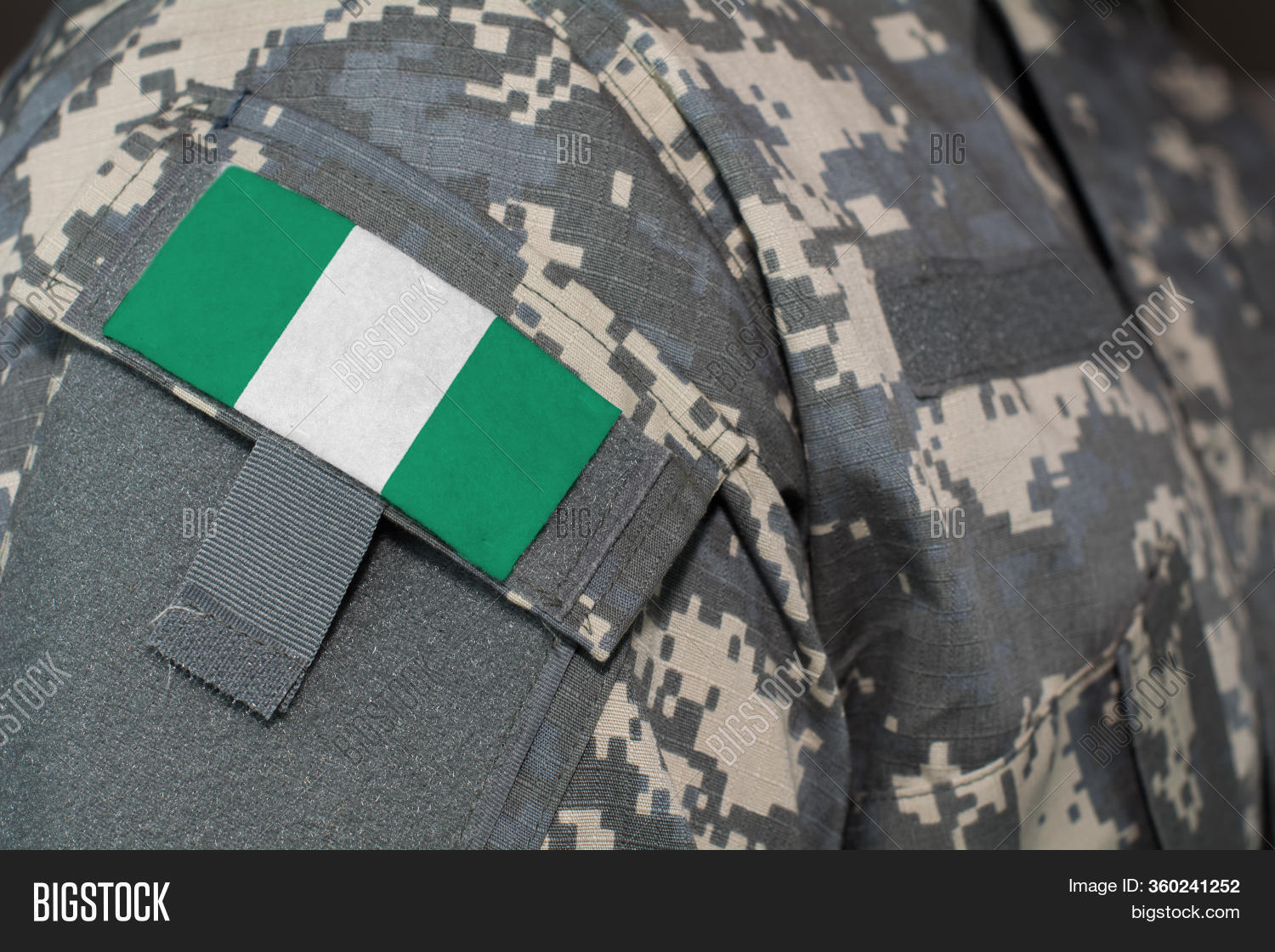 Nigeria Army Uniform Image & Photo (Free Trial) | Bigstock