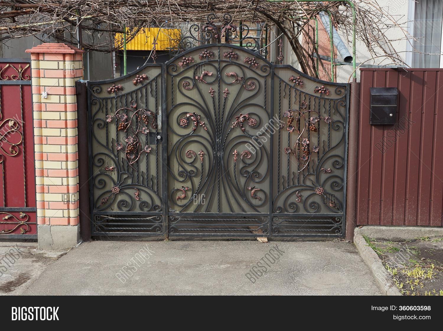 Iron Gray Gate Black Image & Photo (Free Trial) | Bigstock