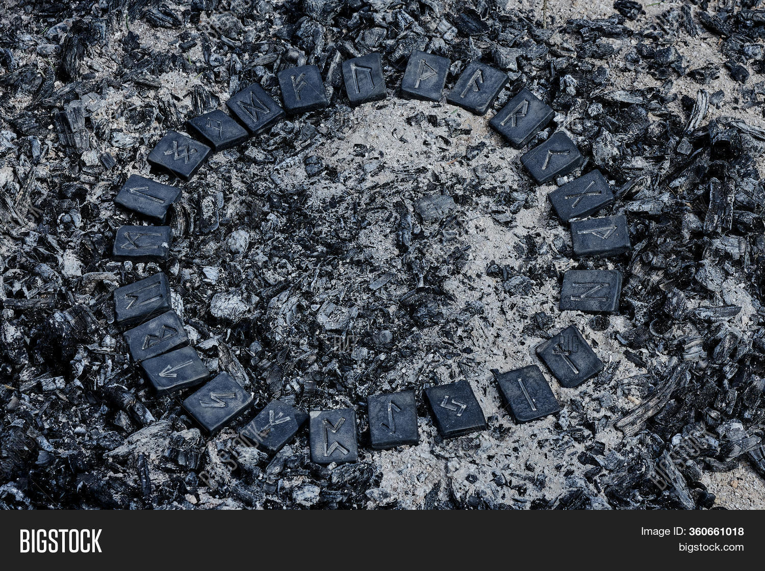 Circle 24 Norse Runes Image & Photo (Free Trial) | Bigstock