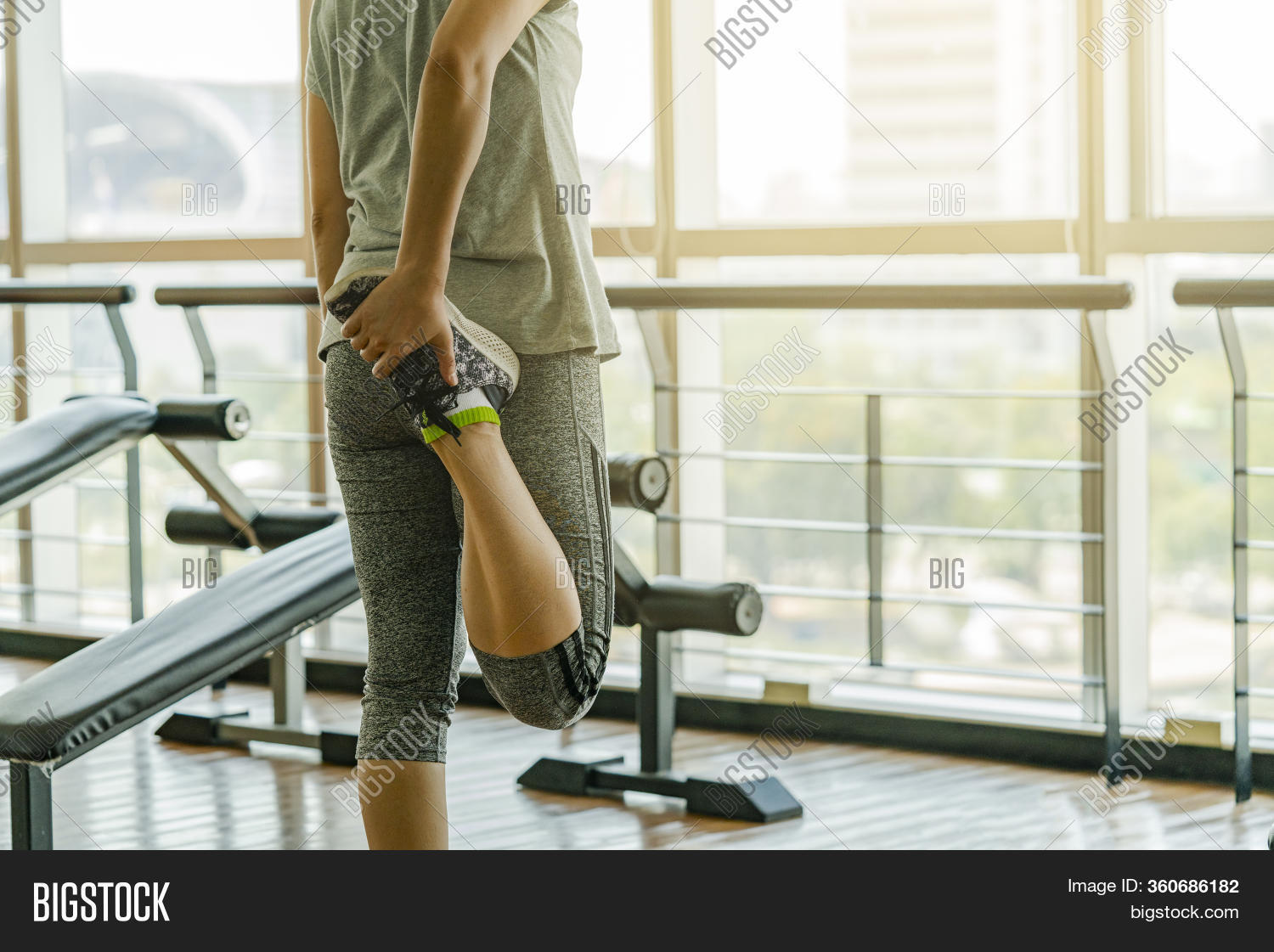 Back Side Woman Image & Photo (Free Trial) | Bigstock