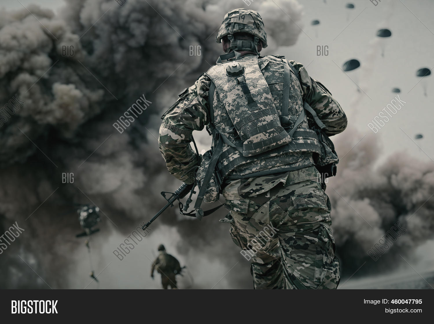 Soldier Running Image & Photo (Free Trial) | Bigstock