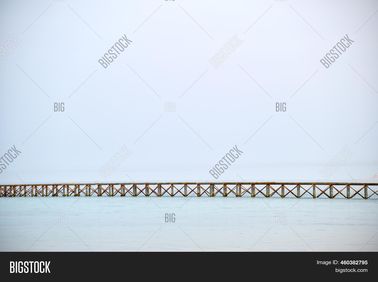 Long Horizontal Pier Image & Photo (Free Trial) | Bigstock