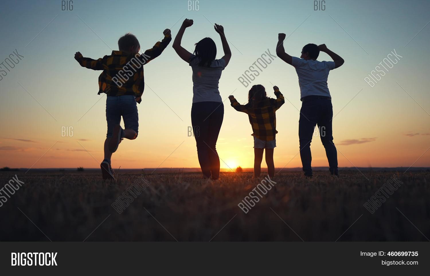 Friendly Family Image & Photo (Free Trial) | Bigstock