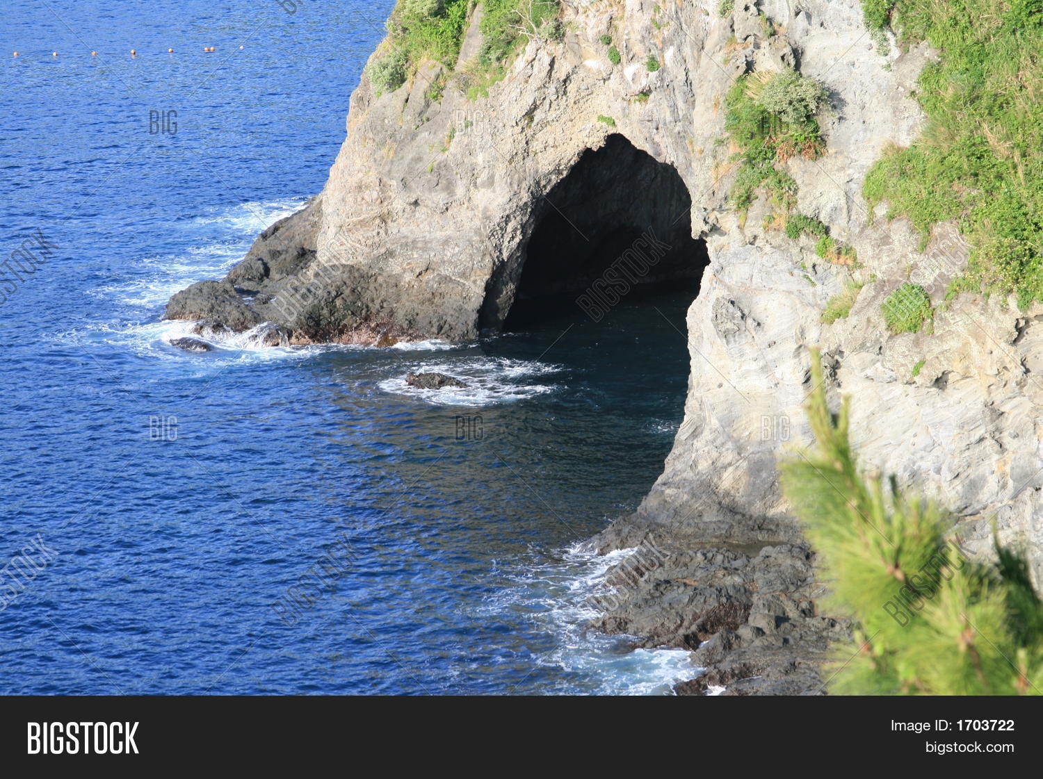 Ocean Cave Image & Photo (Free Trial) | Bigstock