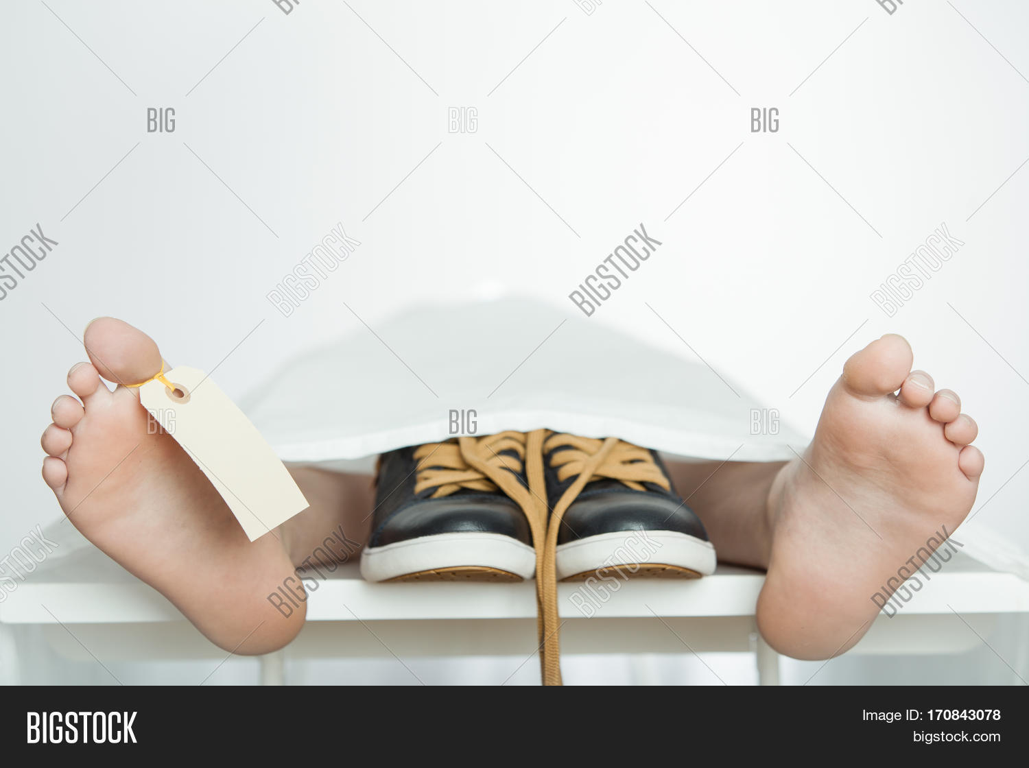 Corpse Deceased Child Image & Photo (Free Trial) | Bigstock