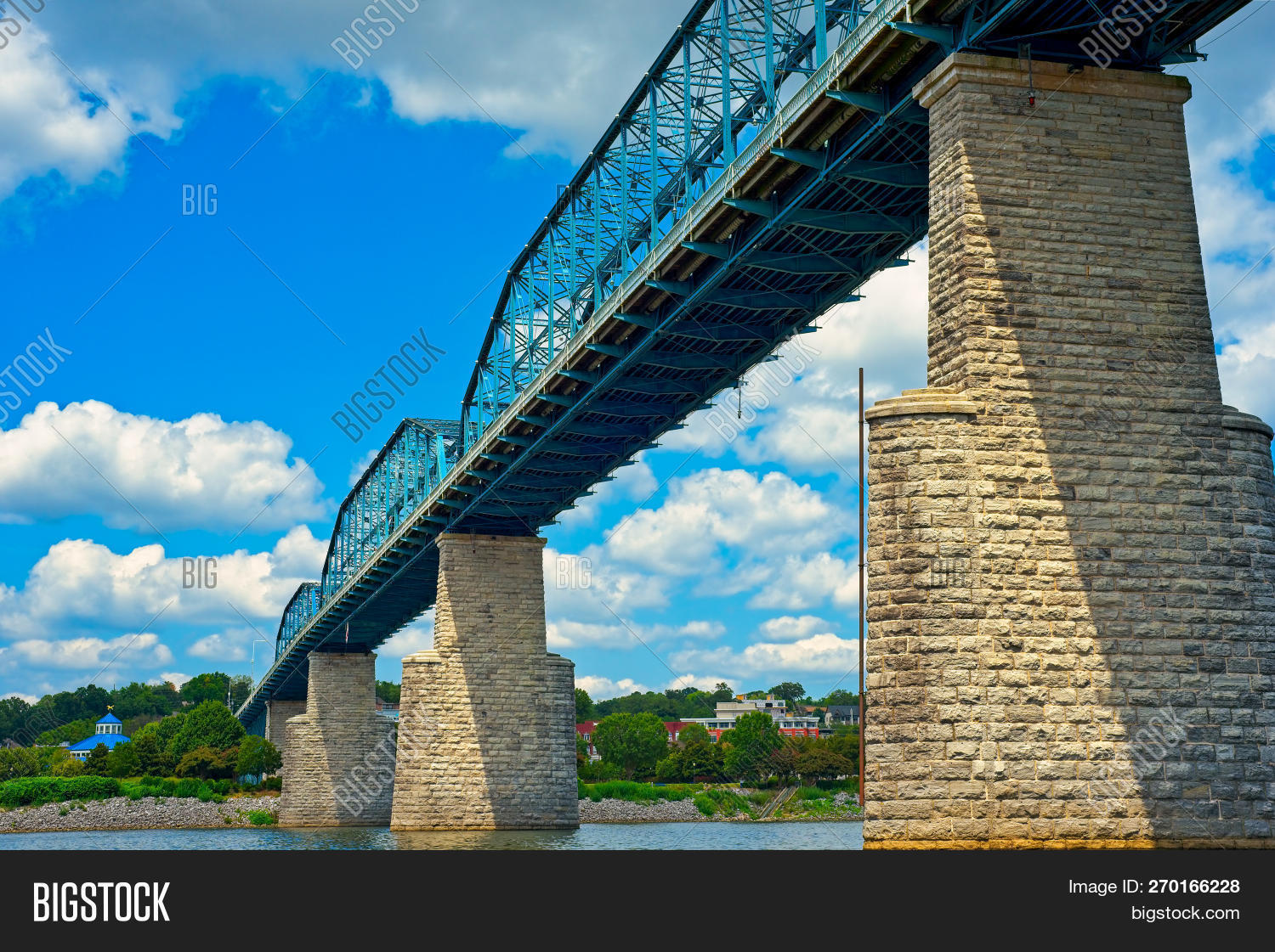 Walnut Street Bridge Image & Photo (Free Trial) | Bigstock