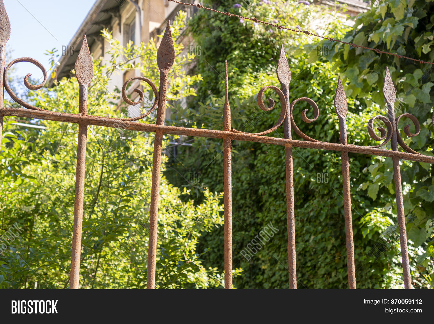 Rusty Iron Fence Image & Photo (Free Trial) | Bigstock