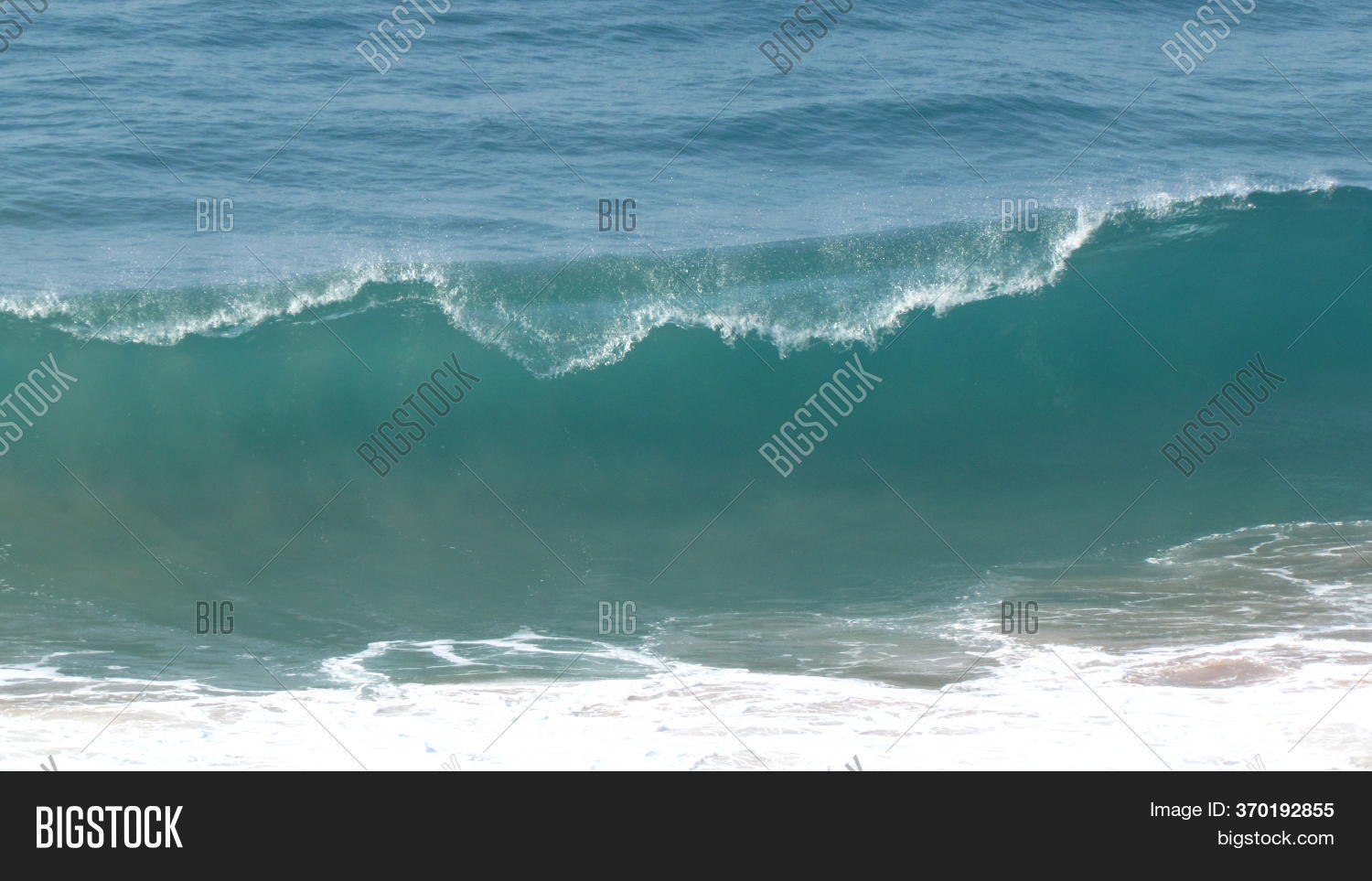 Clean, Breaking Wave Image & Photo (Free Trial) | Bigstock