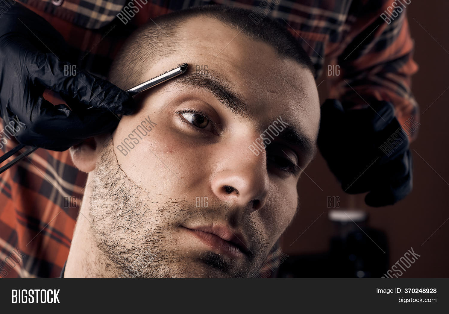 Barber Cuts Guy Image & Photo (Free Trial) | Bigstock