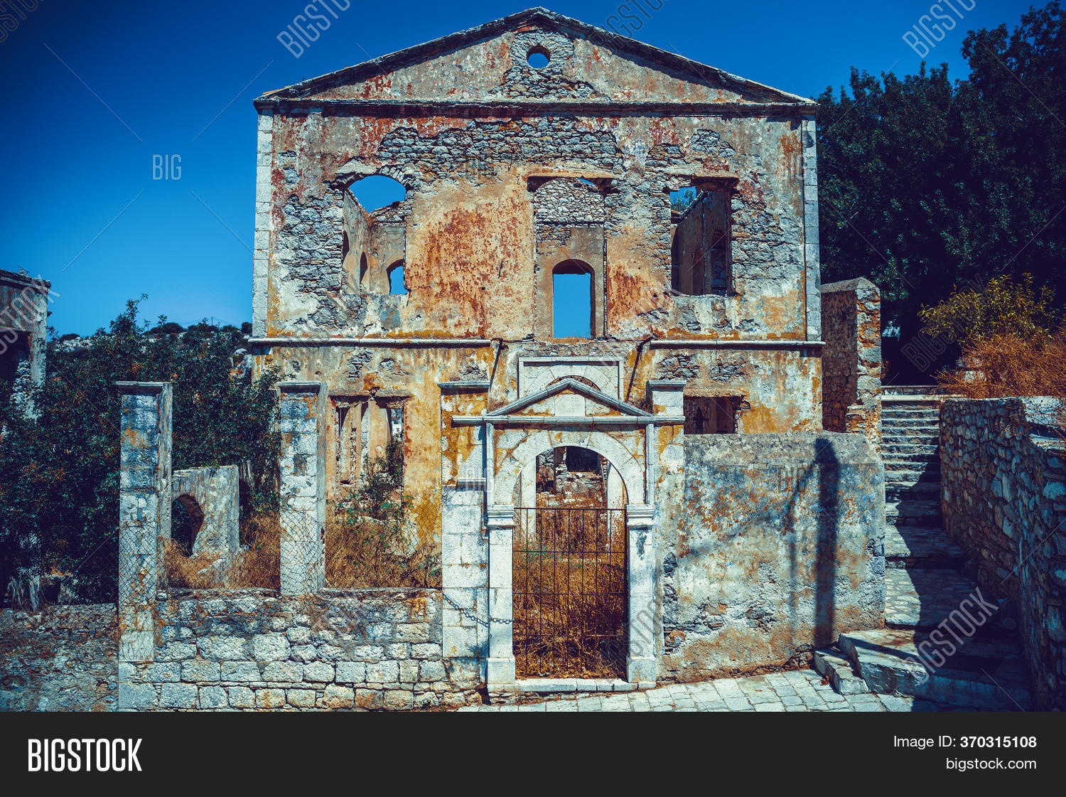 Old Building Ruins Image & Photo (Free Trial) | Bigstock