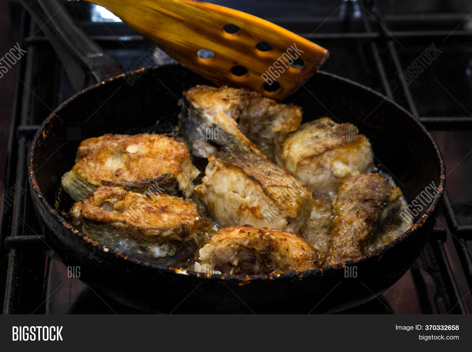 Pieces Fish Fried Pan Image & Photo (Free Trial) | Bigstock