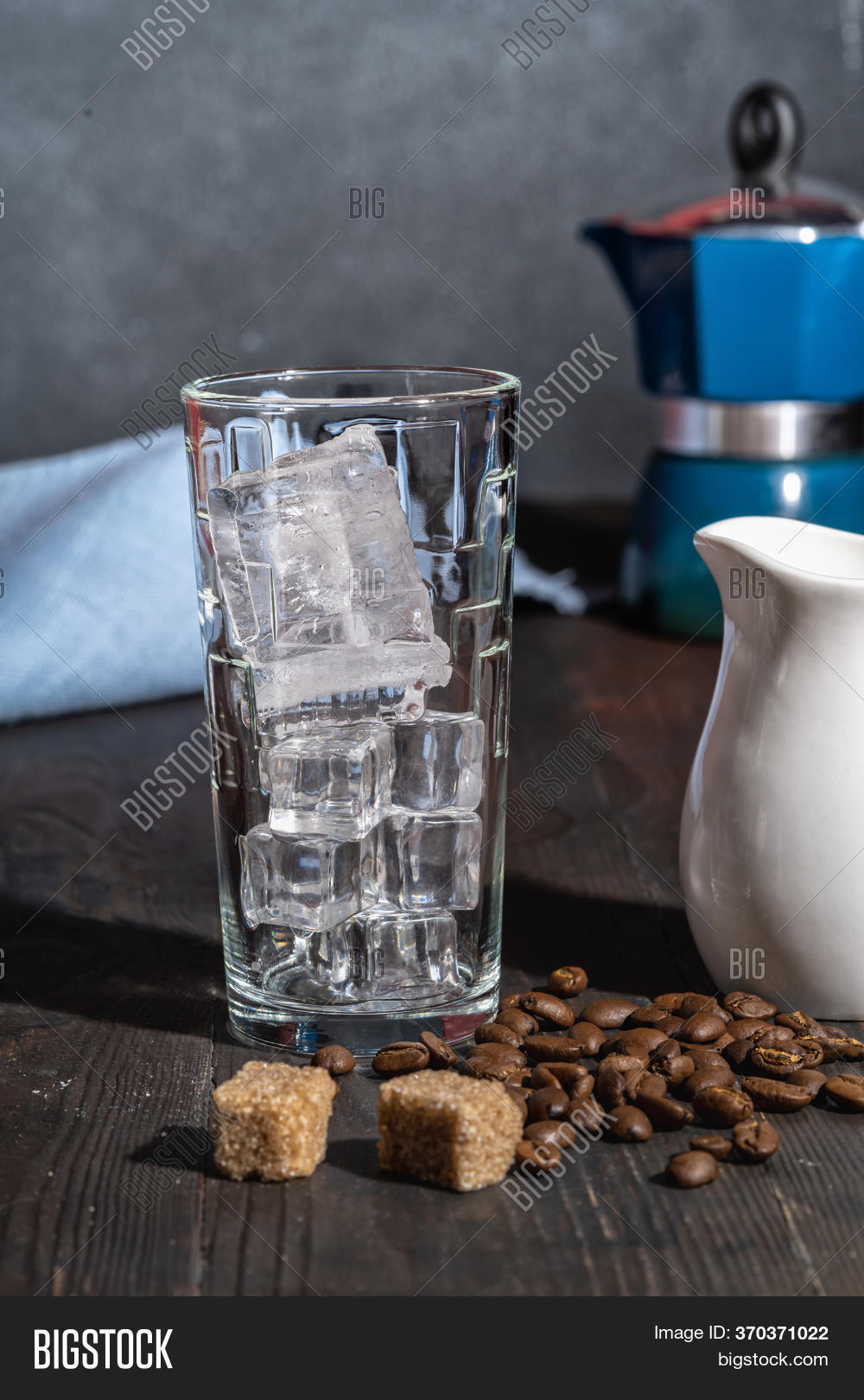 Tall Glass Iced Image & Photo (Free Trial) | Bigstock