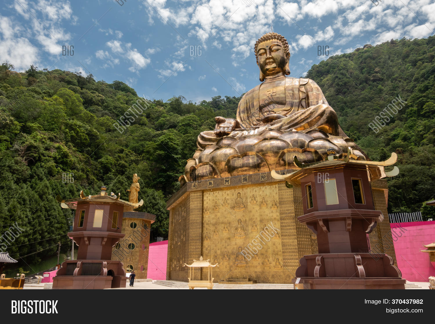 Puli, Taiwan - May 3th Image & Photo (Free Trial) | Bigstock