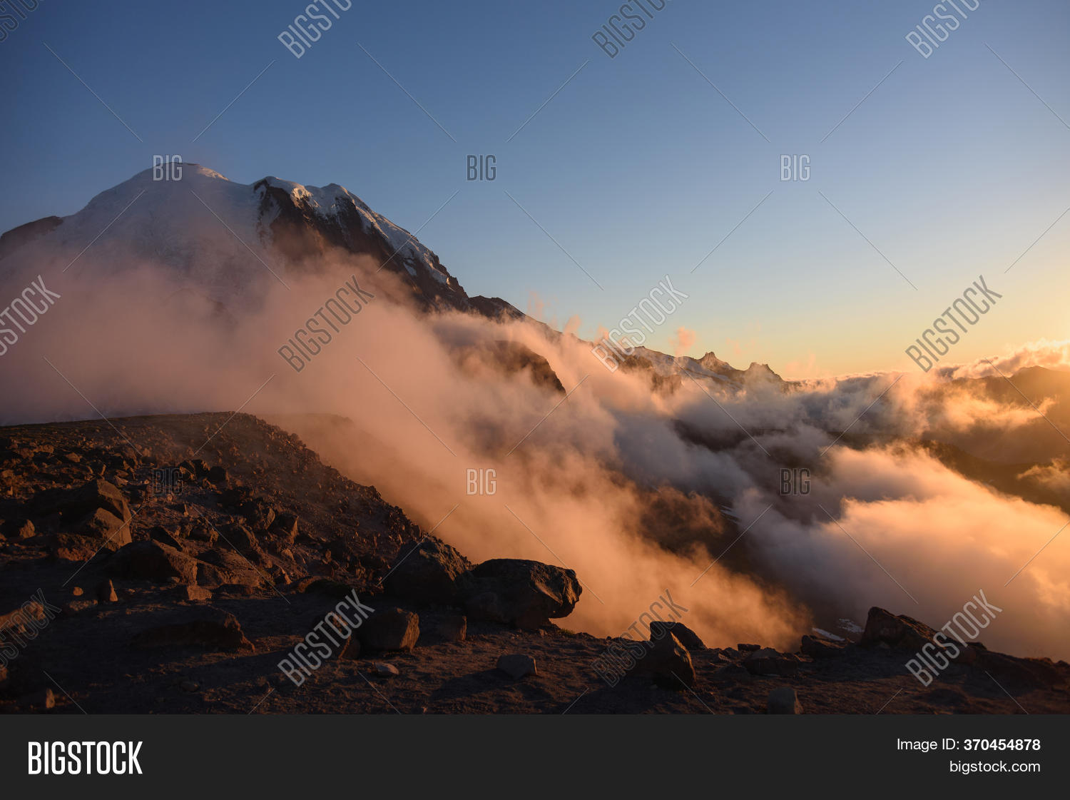Top Cliff Mountain Image & Photo (Free Trial) | Bigstock
