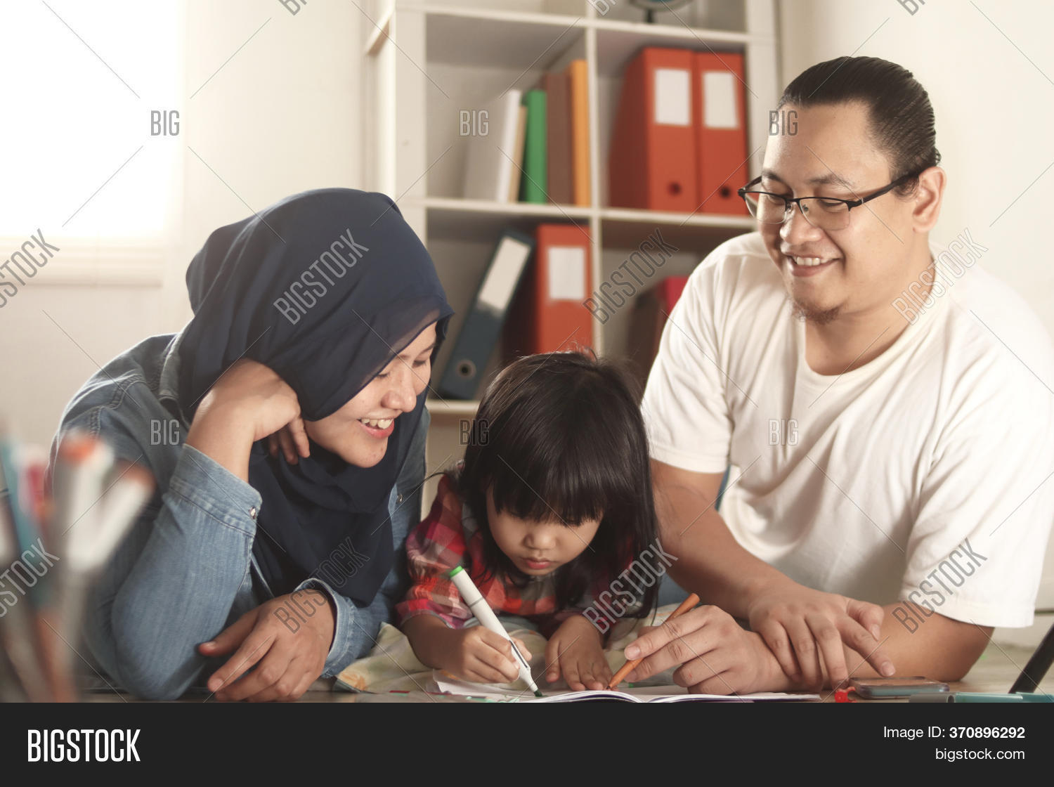 Asian Muslim Parents Image & Photo (Free Trial) | Bigstock